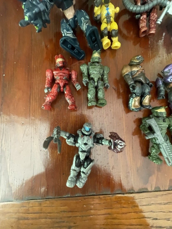 Halo Mega Bloks Mini Figures Lot of 14 Plus Parts And Weapons | eBay