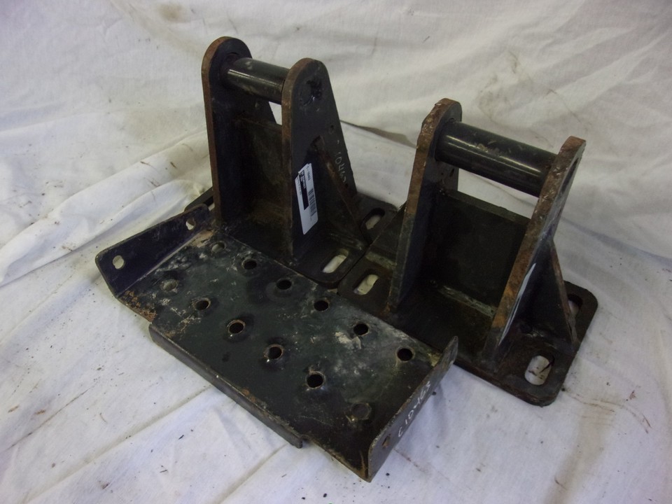 Bobcat 8811 Mount Kit for Backhoe - skid steer | eBay