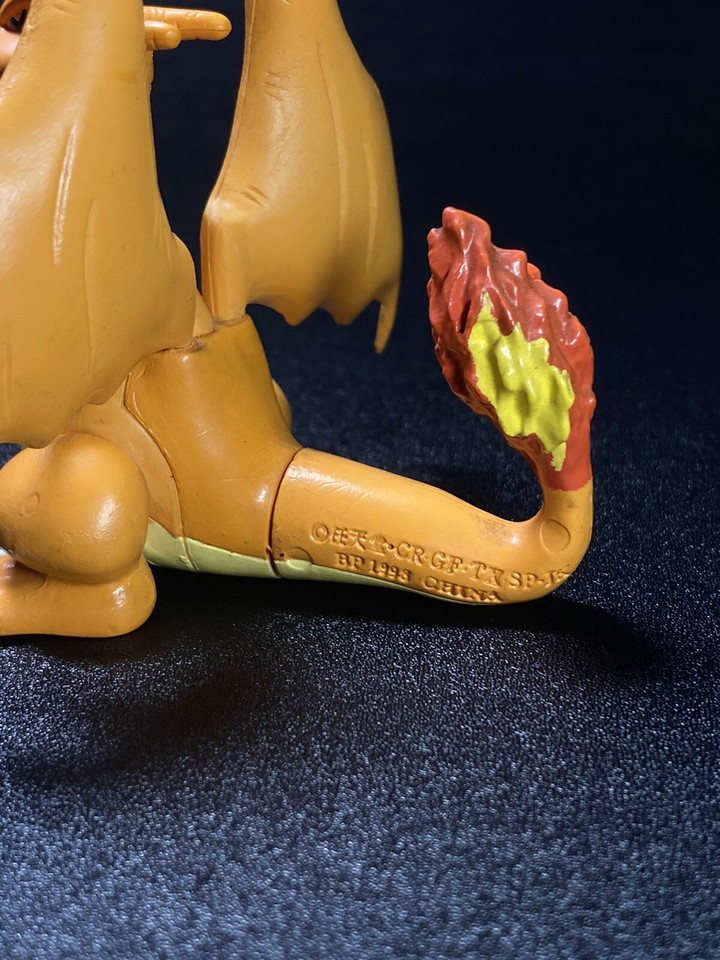 Charizard Figure Vintage Bandai Banpresto Figure RARE 1998 | eBay