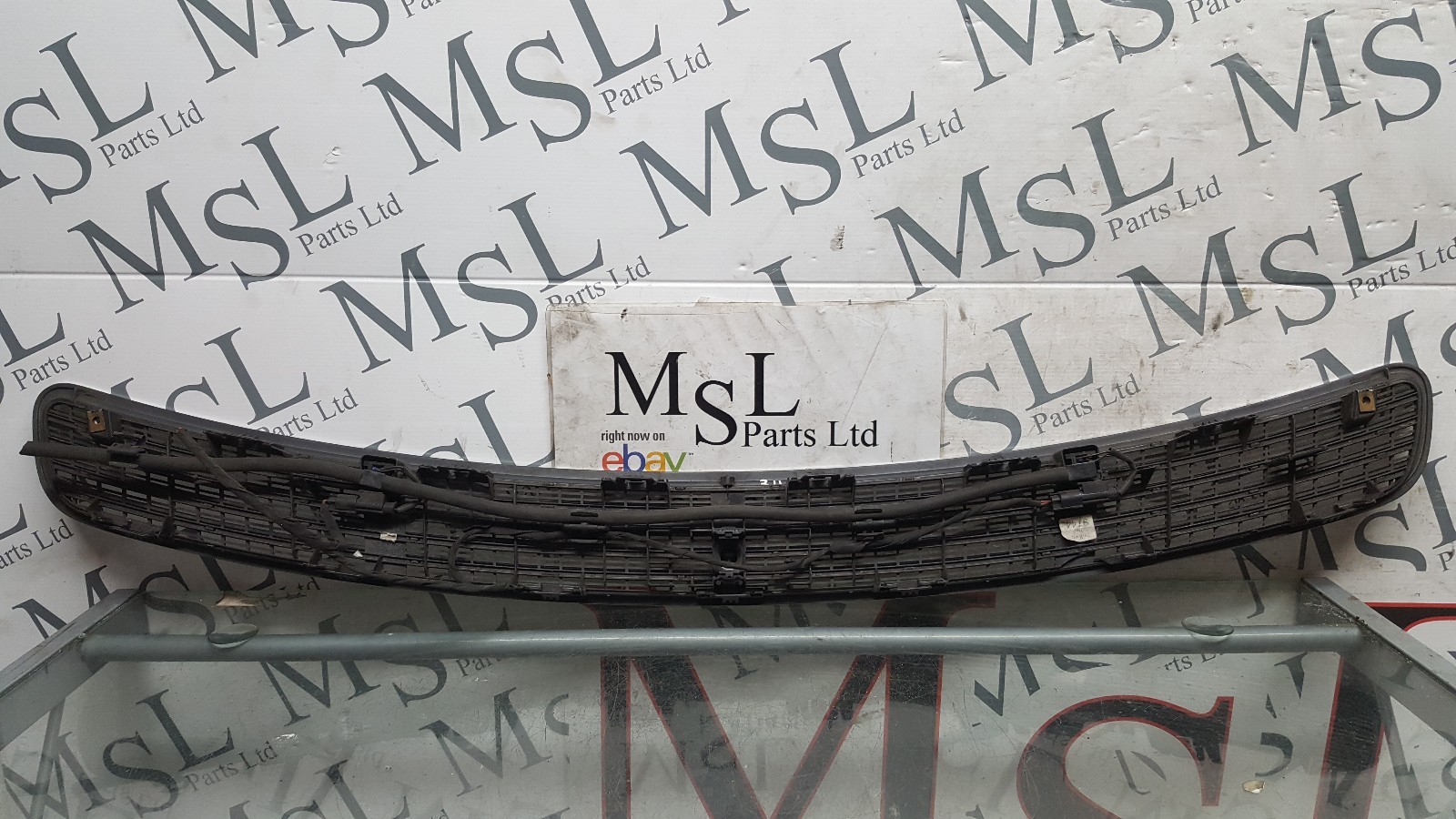 MERCEDES W211 E CLASS BONNET GRILL WITH WASHERS 2118800005 | eBay UK