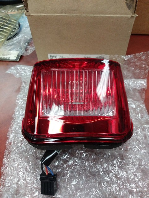 Harley-Davidson OEM Taillight Rear Tail Brake Light 68140-04 Mhd0 for ...