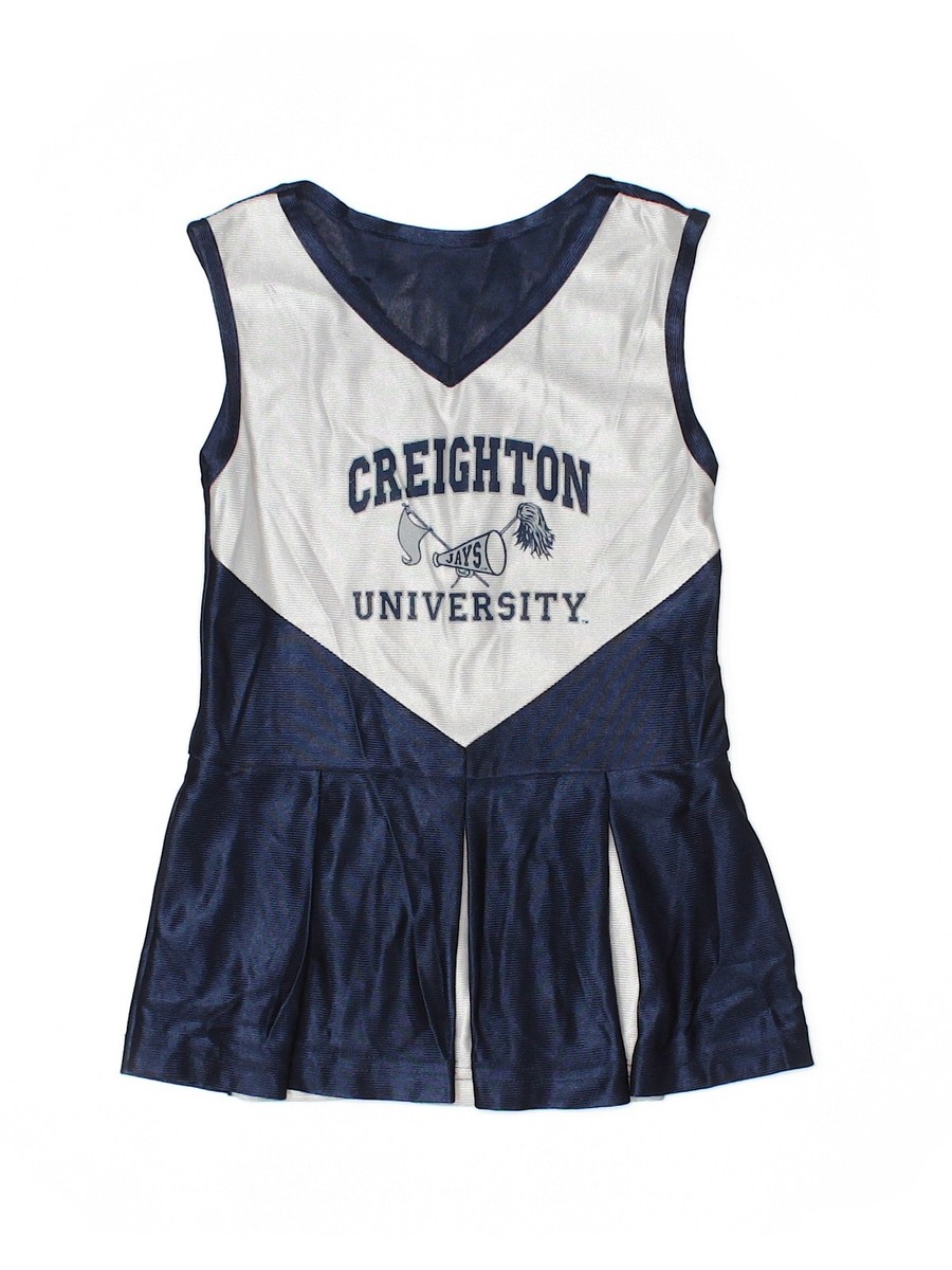 Creighton University Cheerleaders Cheer Eastern Michigan University