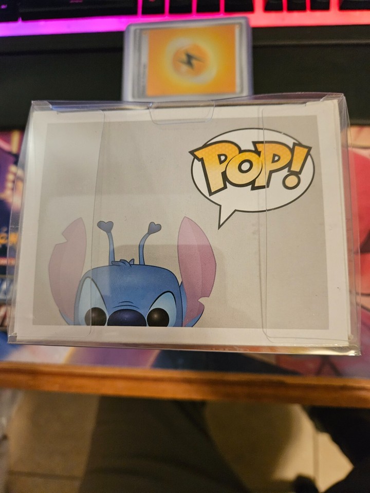 Funko Pop! - STITCH 626 #125 - Signed and Illustrated by Peter Raymundo | eBay
