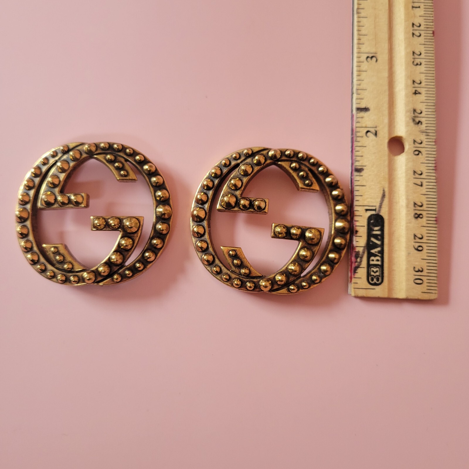 Authentic GUCCI gold GG Large Logo Aged Gold Tone sho… - Gem