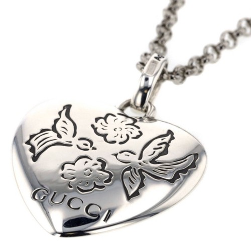 Gucci Heart Charm. Brand New in Box. 100% Authentic. Retail- $550 | eBay