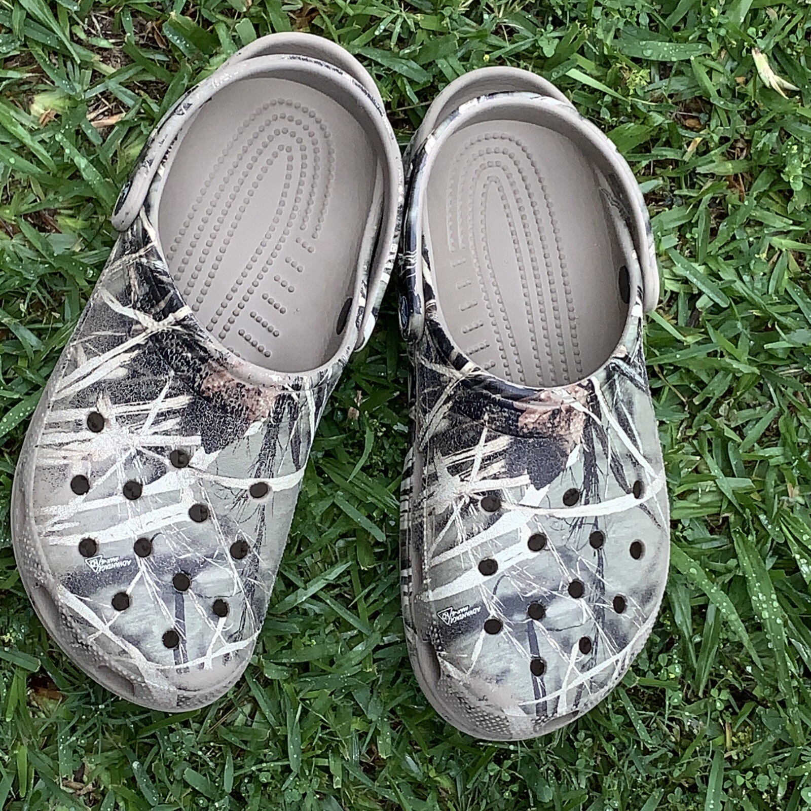 Crocs Men's Classic Clogs Realtree Camo Khaki 12132 S… - Gem