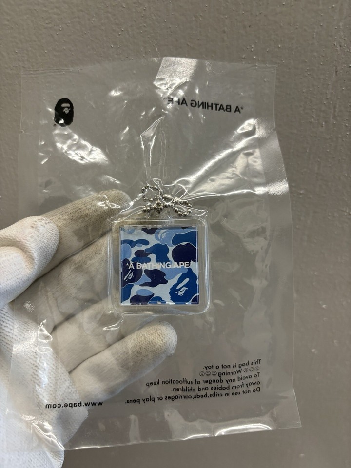 BAPE A BATHING APE Tokyo Blue Bape Head Camo Keychain | eBay