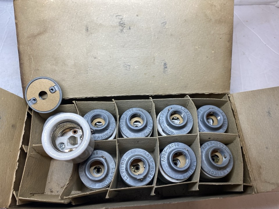 Vintage Box Of 10 Leviton Porcelain Keyless Sockets 660w 250v NOS | eBay