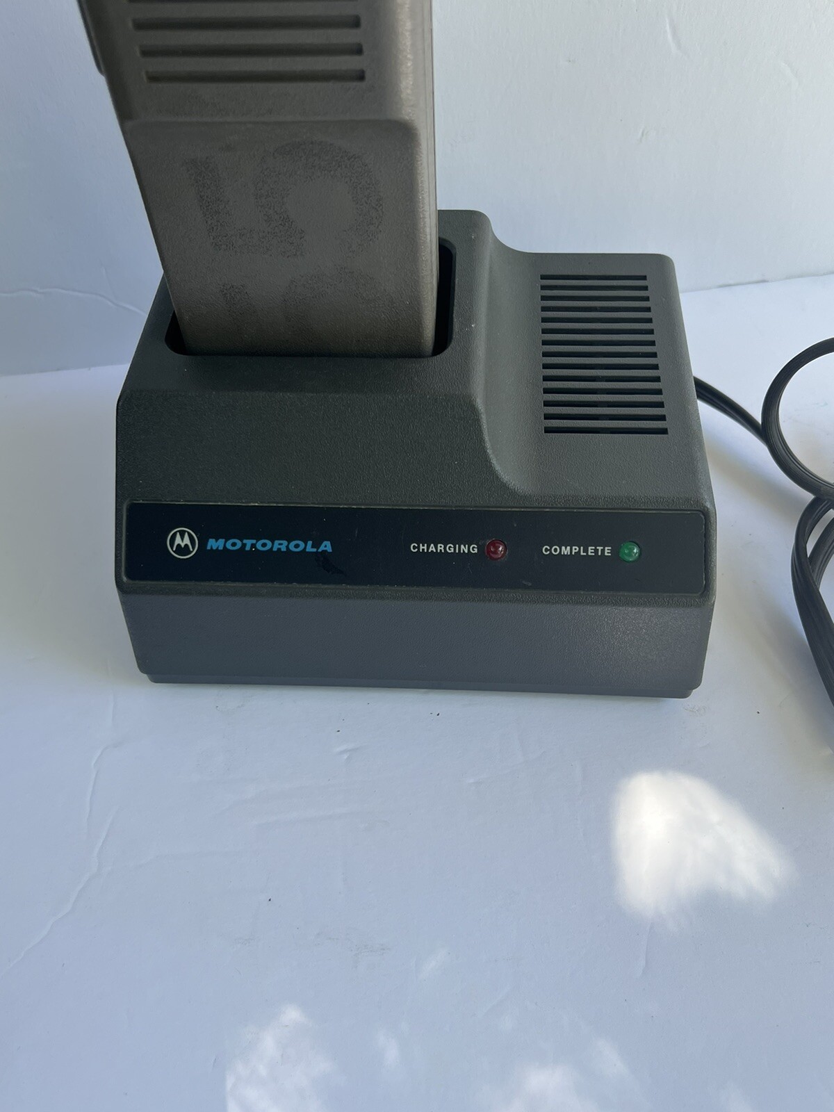 Vintage MOTOROLA HT-90 WALKIE TALKIE TWO-WAY RADIO/WITH CHARGER STAND ...