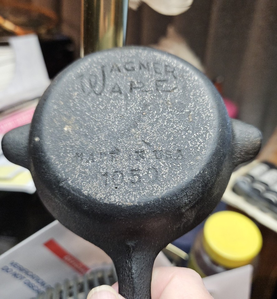 Wagner Ware 1050 6 1/4" Cast Iron Skillet Frying Double Spout Ashtray ...