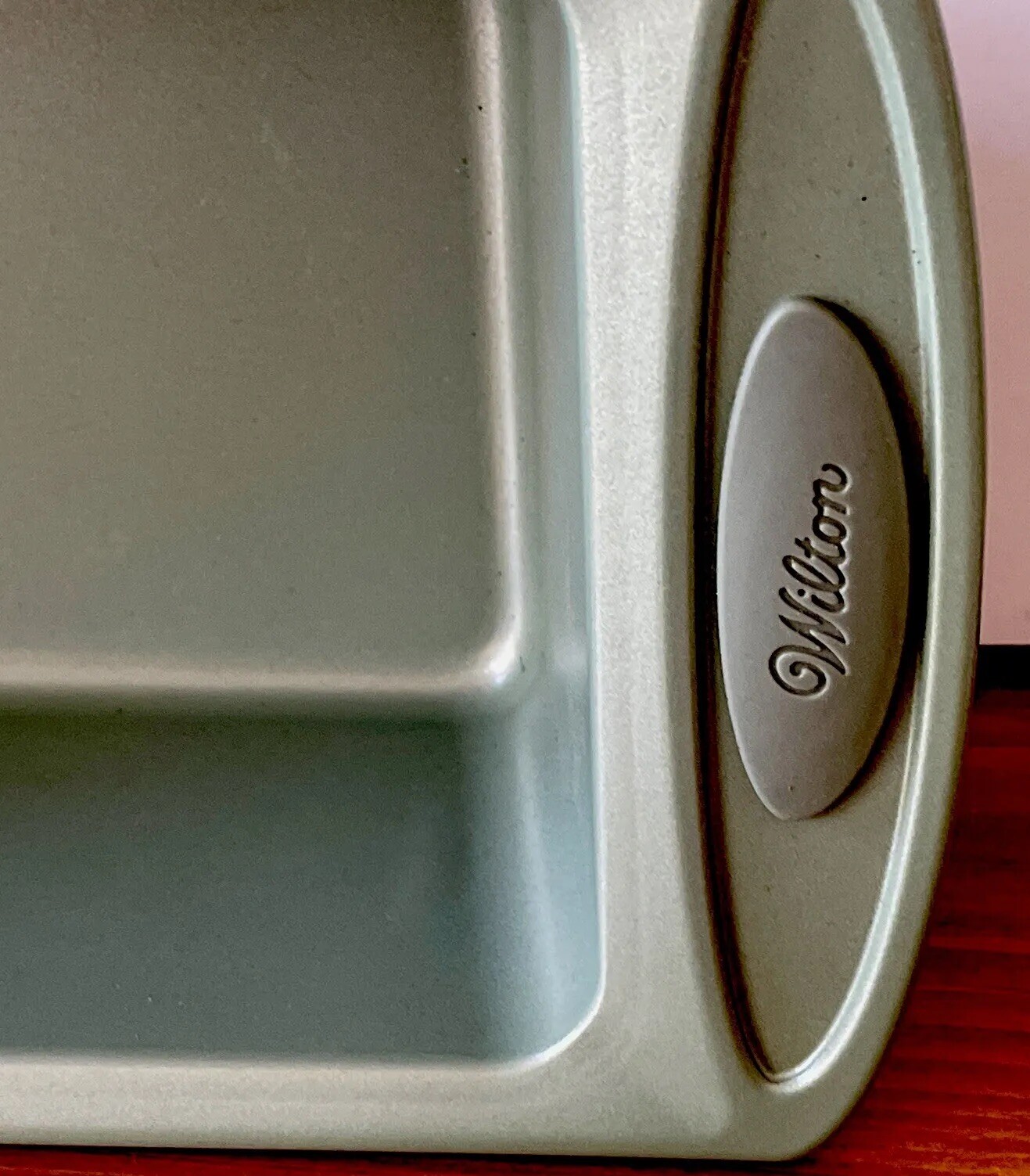 2105-0-0361 - Wilton Olive Oil Infused Bakeware 9.25" .25" .62" Loaf ...