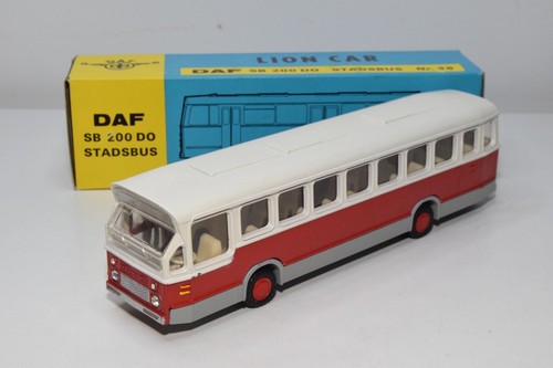 B71 1:50 LION CAR TOYS 38 DAF SB 200 DO STADSBUS CITY BUS ROUGE BLANC ...
