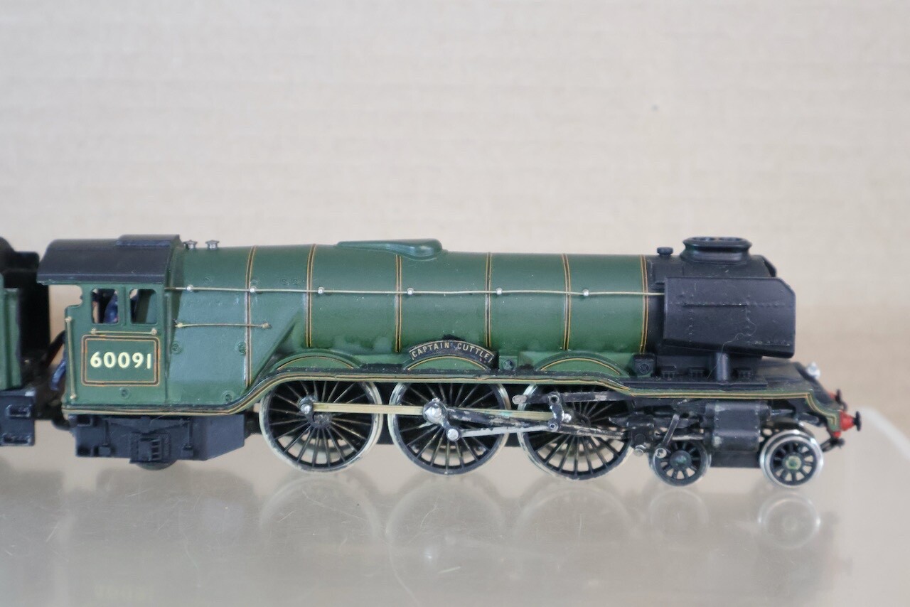TRIX LILIPUT RE PAINTED BR 4-6-2 CLASS A3 LOCOMOTIVE 60091 CAPTAIN ...