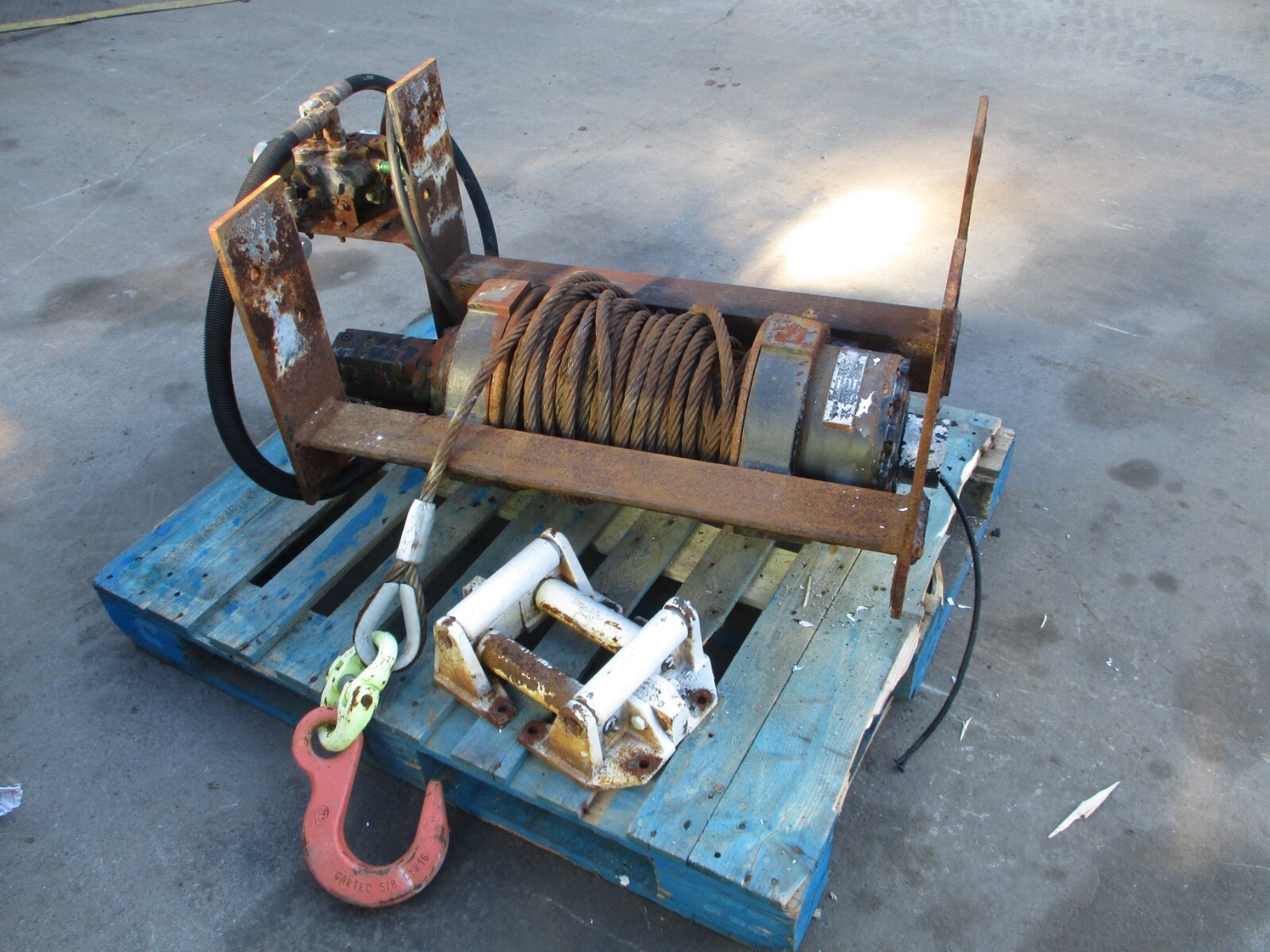 Ramsey winch model: rph 8000 serial: 118709005 max line pull: 17,000 ...