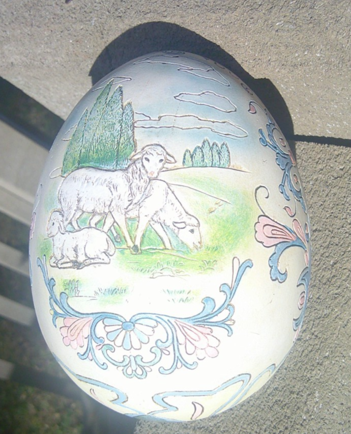 Good Shepherd Egg w/ Jesus w/Lamb Easter. Label on Bottom "QC - 09" | eBay
