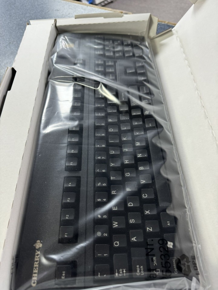 CHERRY G83-14501LPAUS-2 Wired USB Keyboard with FINGERPRINT ID NEW ...