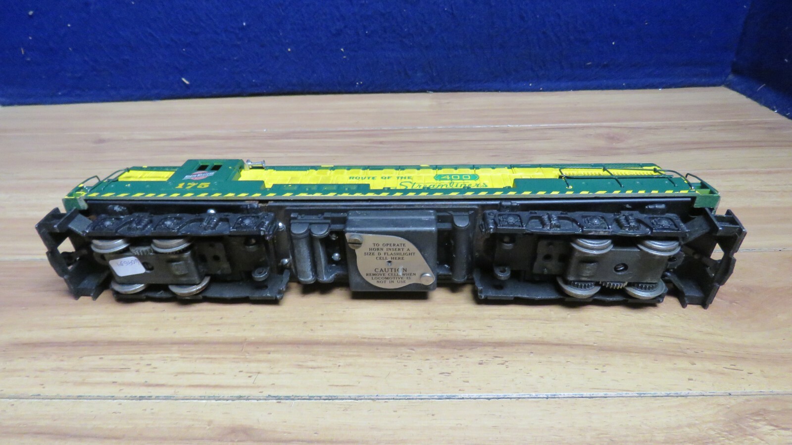 LIONEL Custom DECORATE O Scale Two Rail 175 CNW FM Trainmaster 609539 ...