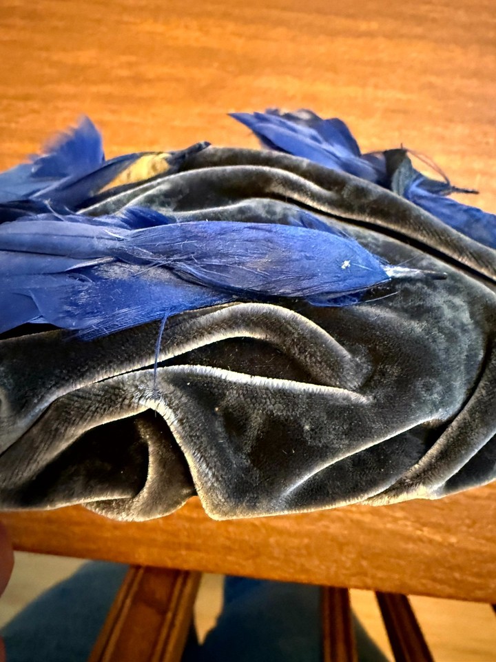 Hattie Carnegie Custom Made Navy Velvet Fascinator Hat – Feather Birds ...