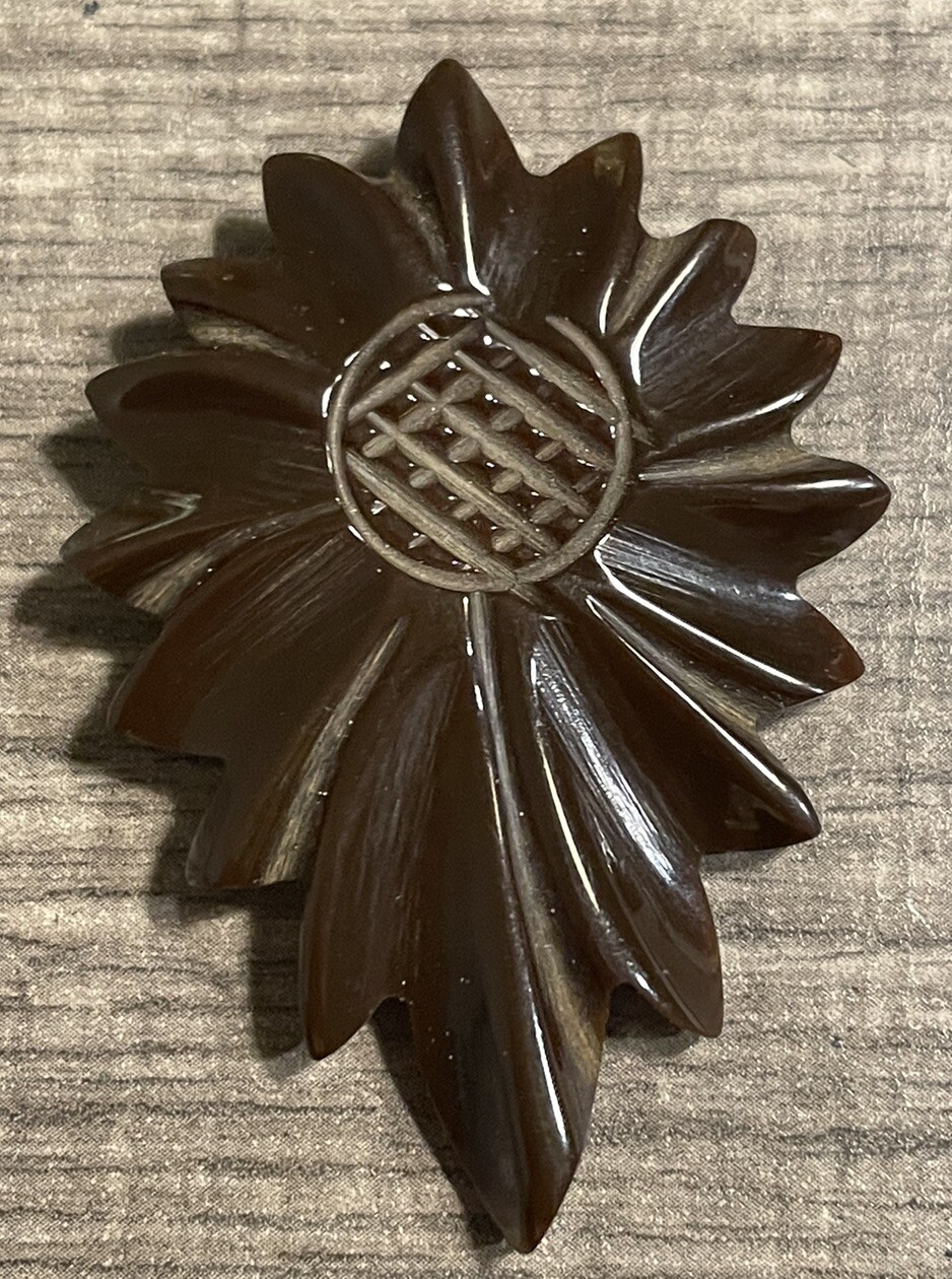 Antique Bakelite Dress Clip Carved Art Deco Chocolate… - Gem