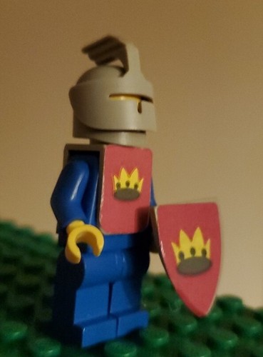 LEGO Castle BLUE CAVALRY KNIGHT Minifigure 375 6075 cas081s Visor ...