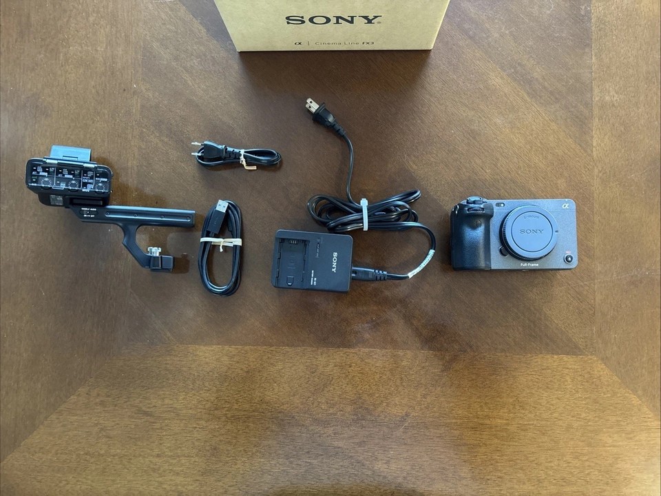 Sony Alpha ILME-FX3 Full Frame Cinema Line Camera 27242921450 | eBay