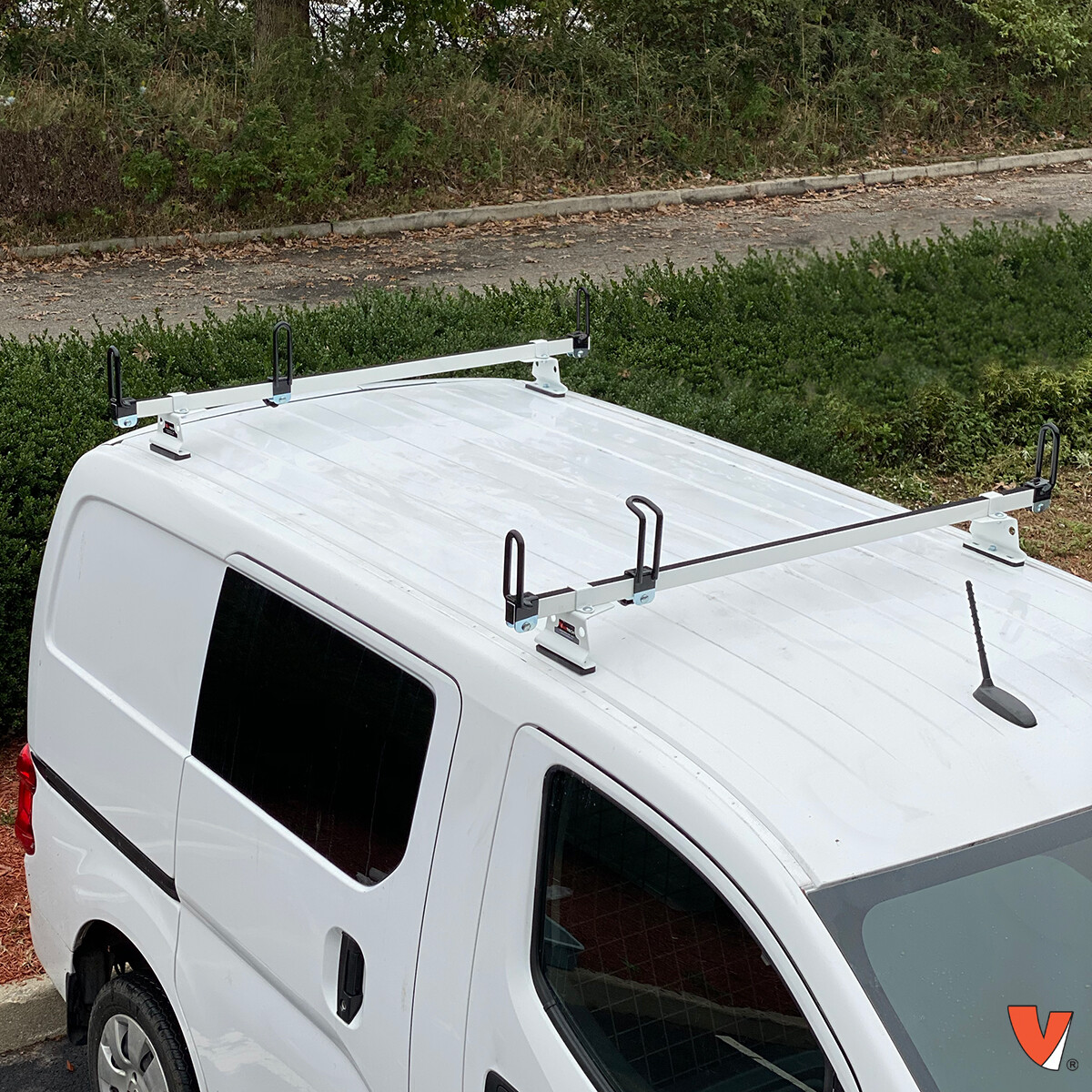 Heavy duty 2 bar white GFY ladder roof rack system Fits: Nissan NV200 ...