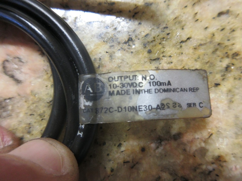 ABB SWITCH CAT 872C-D10NE30-A2S SER.C PROXIMITY SENSOR OKUMA CROWN 762 ...