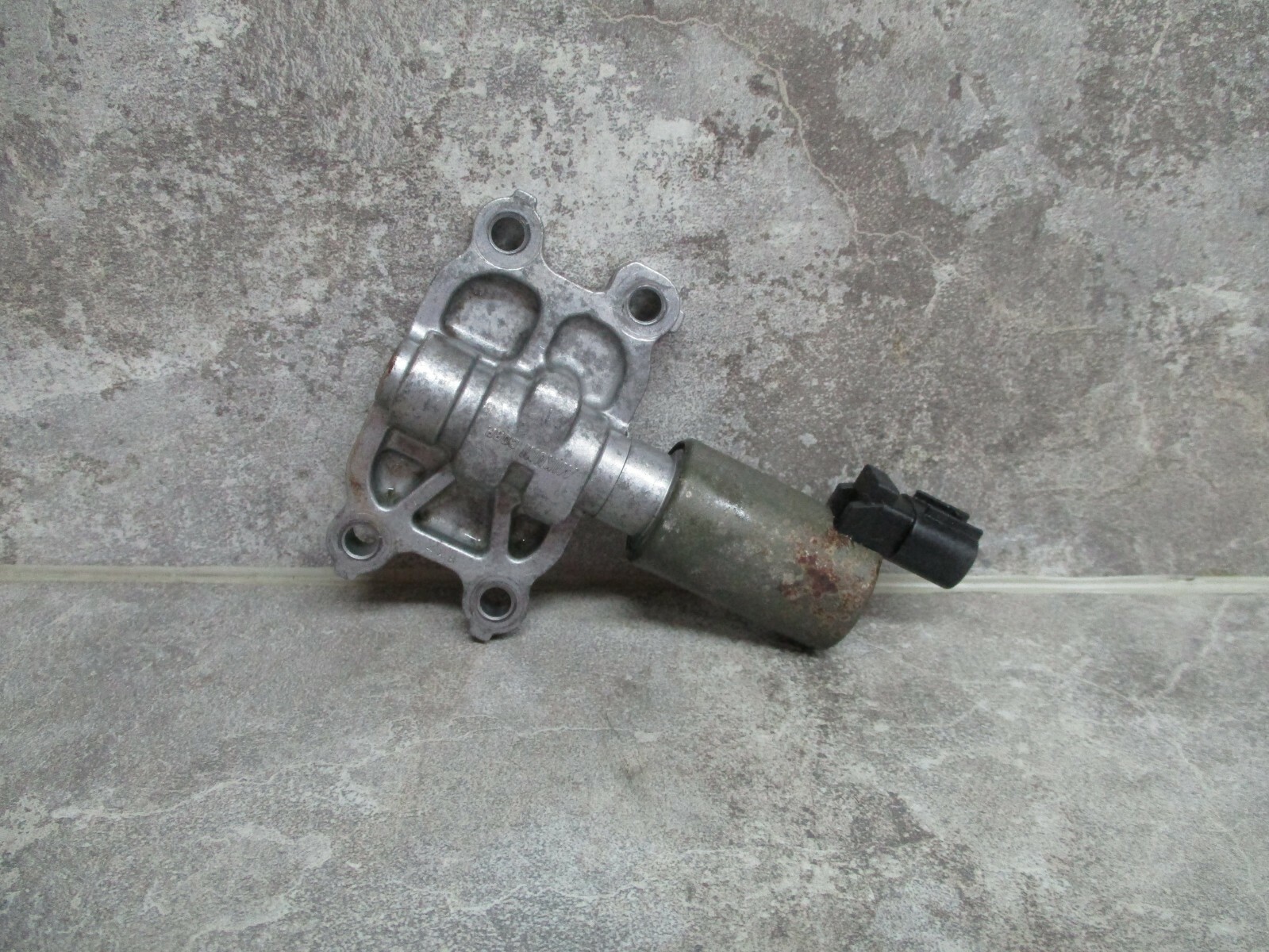 SUZUKI OEM OIL CONTROL VALVE #16550-93J00 | eBay