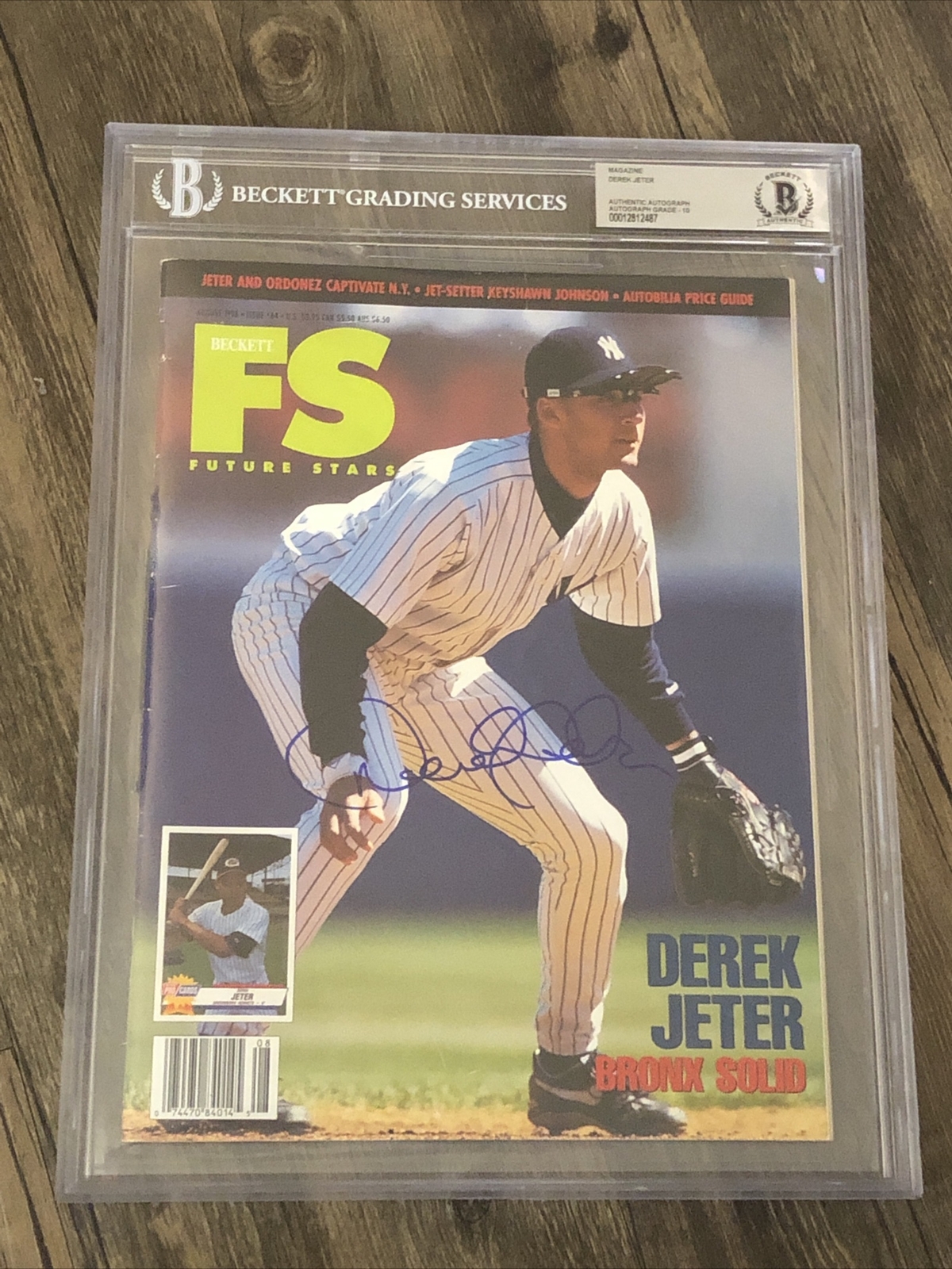 Derek Jeter | Autographed Baseball Memorabilia & MLB Merchandise