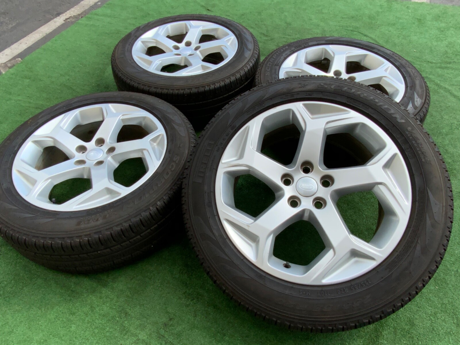 20” Range Rover HSE Wheels 20 inch OEM Land Rover Factory OEM Pirelli ...