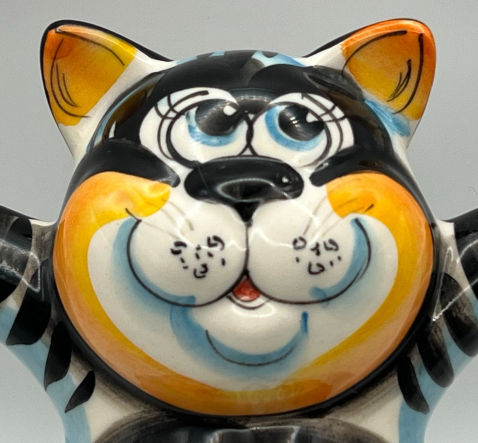 Handmade Russian Porcelain Cat, Open Arms Hug Kitty, Signed, 5" Tall ...