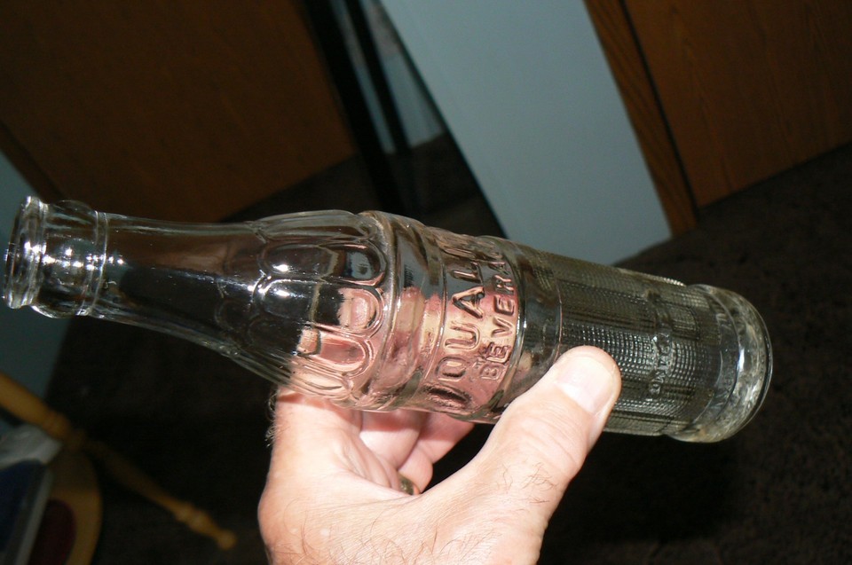 1936 QUALITY BEVERAGS 7oz Soda Bottle Hansen's Beverage Co Muskegon ...