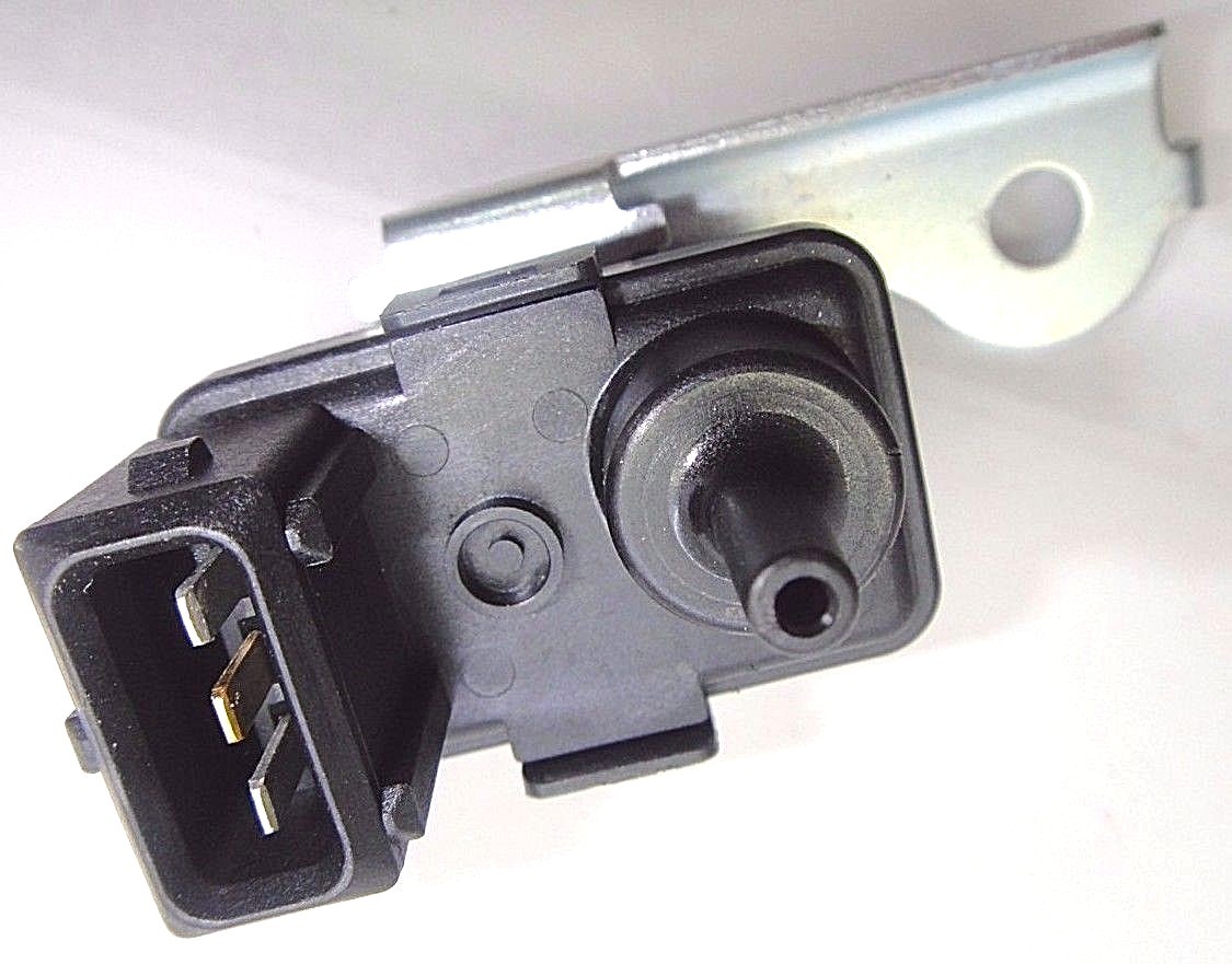 NEW GENUINE/ OE MD198401 BOOST SENSOR E001T17372 E1T17372 for MINICAB ...