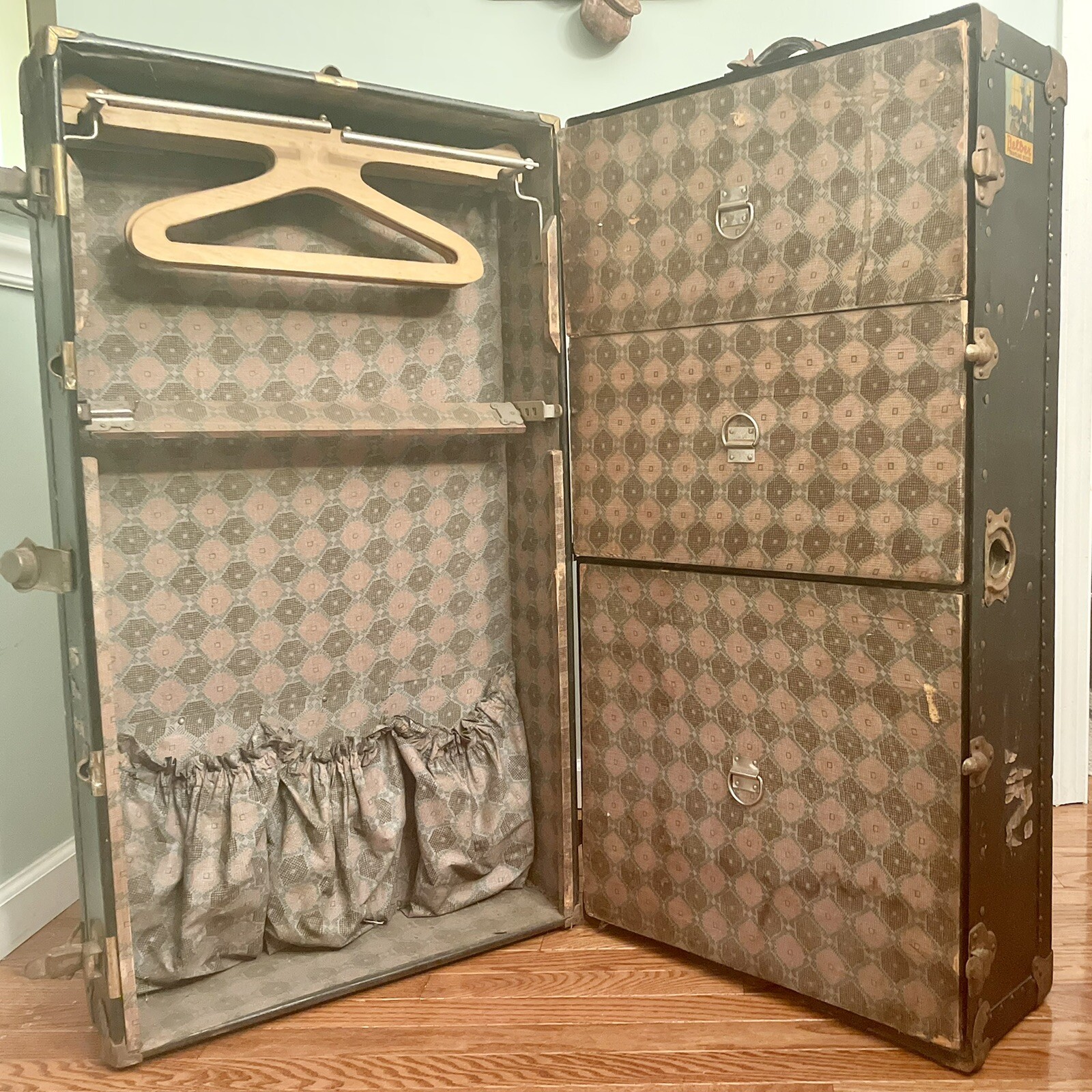 Antique 1920s Belber Steam Trunk Large Travel Wardrobe Black E. C ...