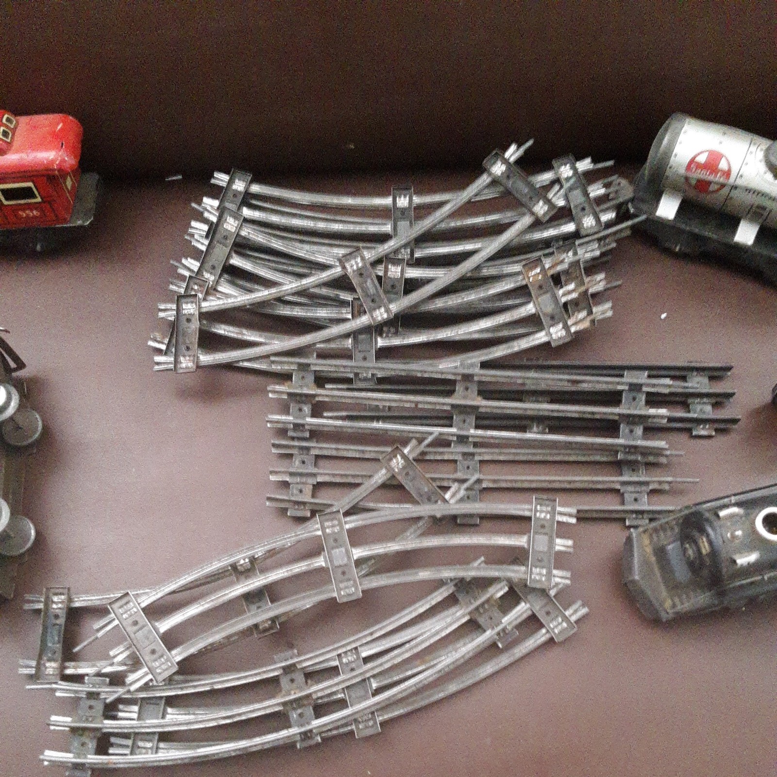 Vintage Toy Train Marx Electrical Train Set 3 Carts 1 Engine w/ Tracks ...