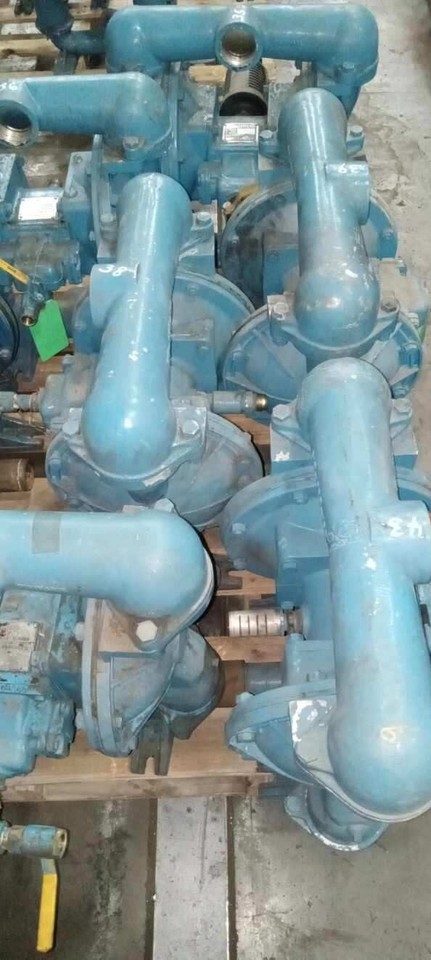 Sandpiper Pump Model EB2-M Double Diaphragm Pump, Air Operated, 2 ...
