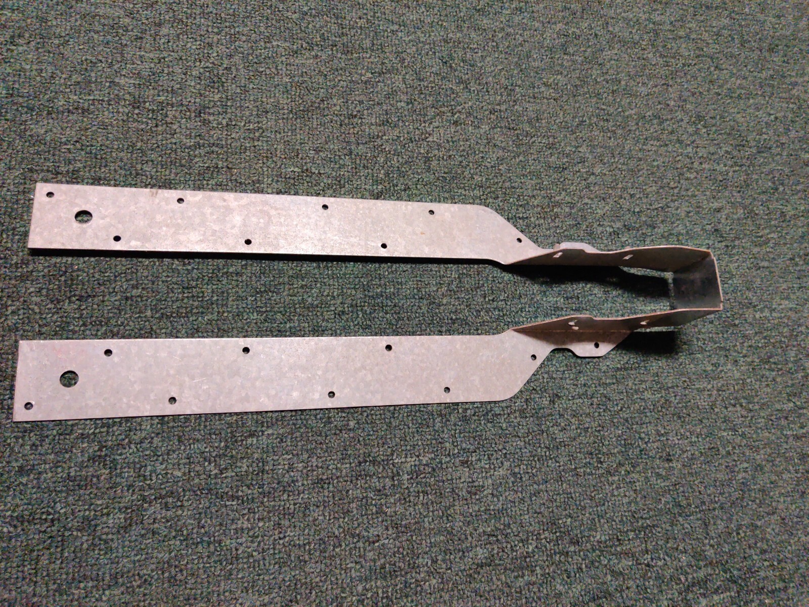 Simpson THA218-2x17 DBL Adjustable Truss Hanger - Galvanized | eBay