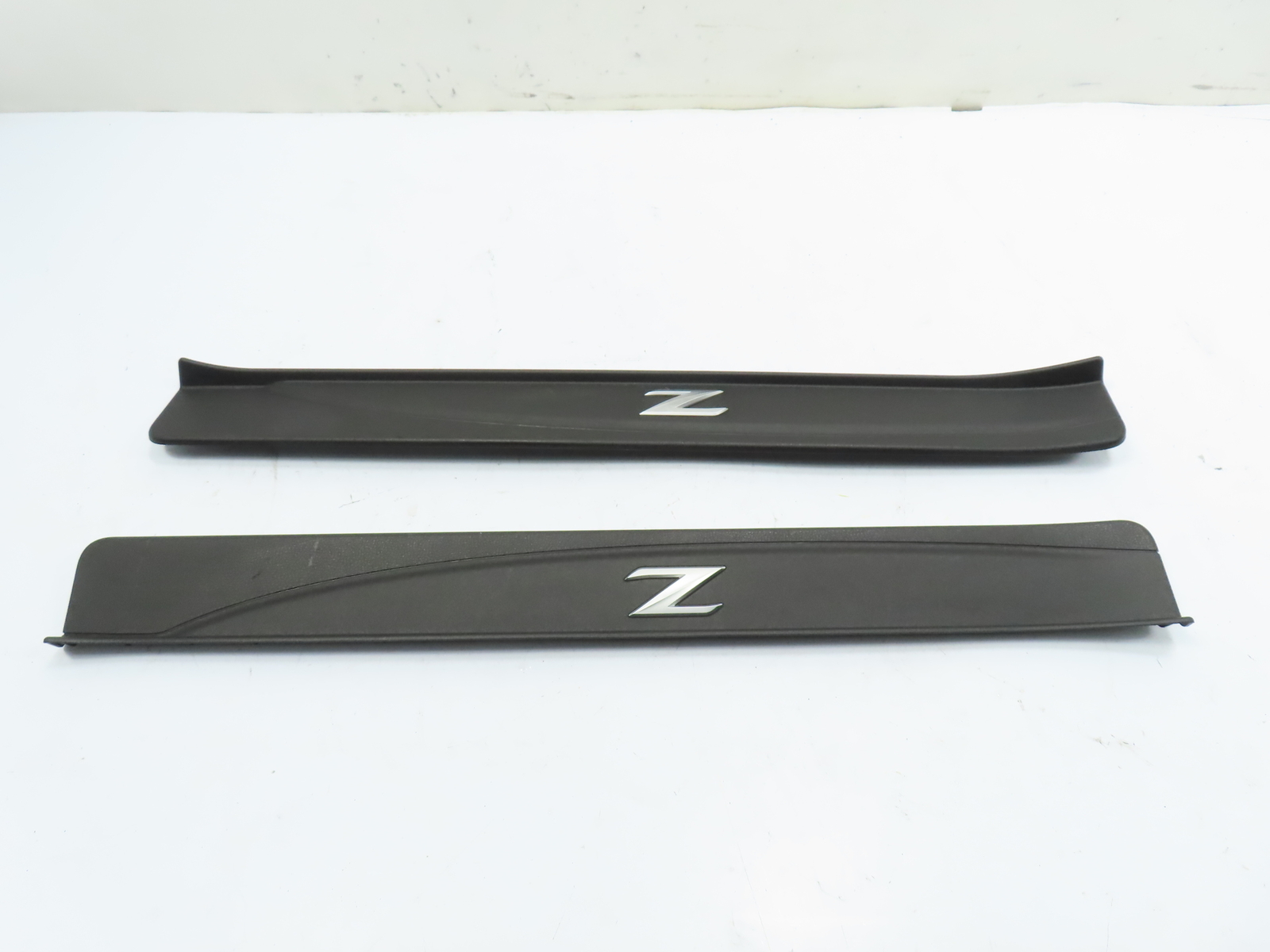 Nissan 370Z Trim Pair, Door Sill Scuff Plate Left & Right Z 769b0-1ea0a ...