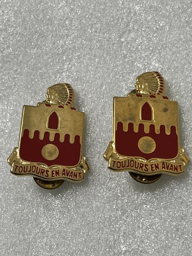 (2) Army Pin 160th Field Artillery Regiment Headress & Crest Toujours ...