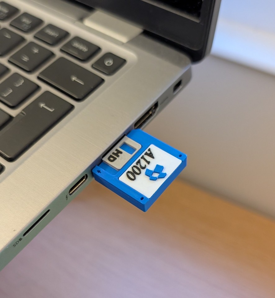 The A1200 Retro Amiga floppy Style Flash Drive (64GB) - Retro gift ...