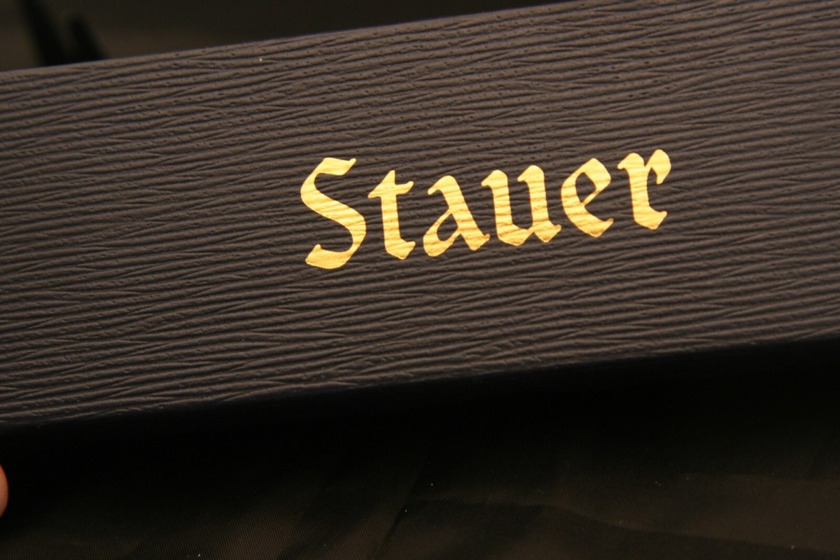 Stauer Logo