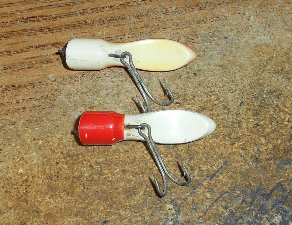 VINTAGE PFLUEGER FLY ROD WIZARD WIGGLER LOT/2 DIFFERENT/TOUGH LURE/NICE ...