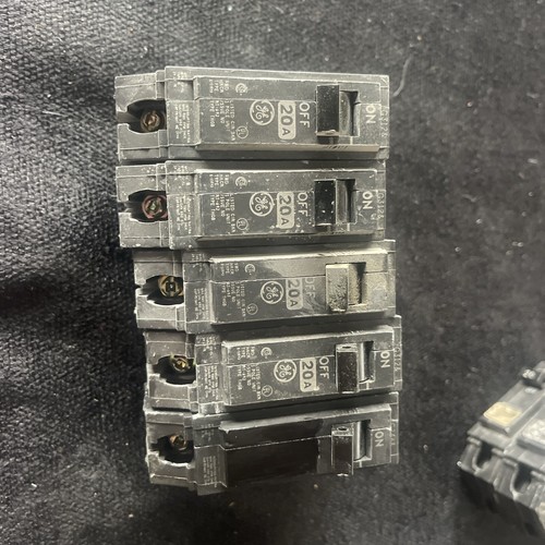 5-GE THQB1120 CIRCUIT BREAKER 20 AMP 120/240 VAC 1 POLE BOLT ON W ...