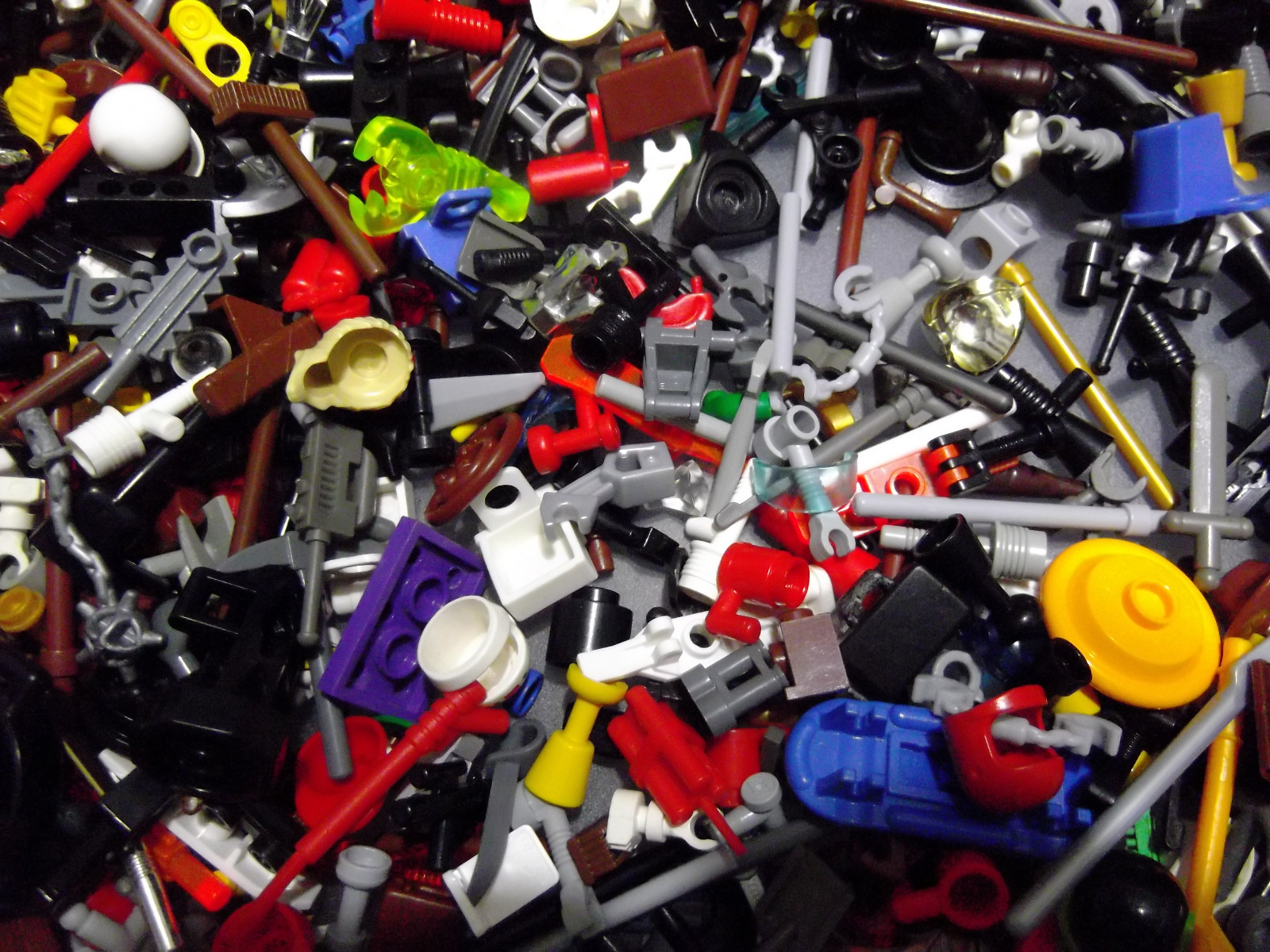 ☀️BRAND NEW 50 RANDOM LEGO MINIFIG Accessories BULK LOT MINIFIGURES ...