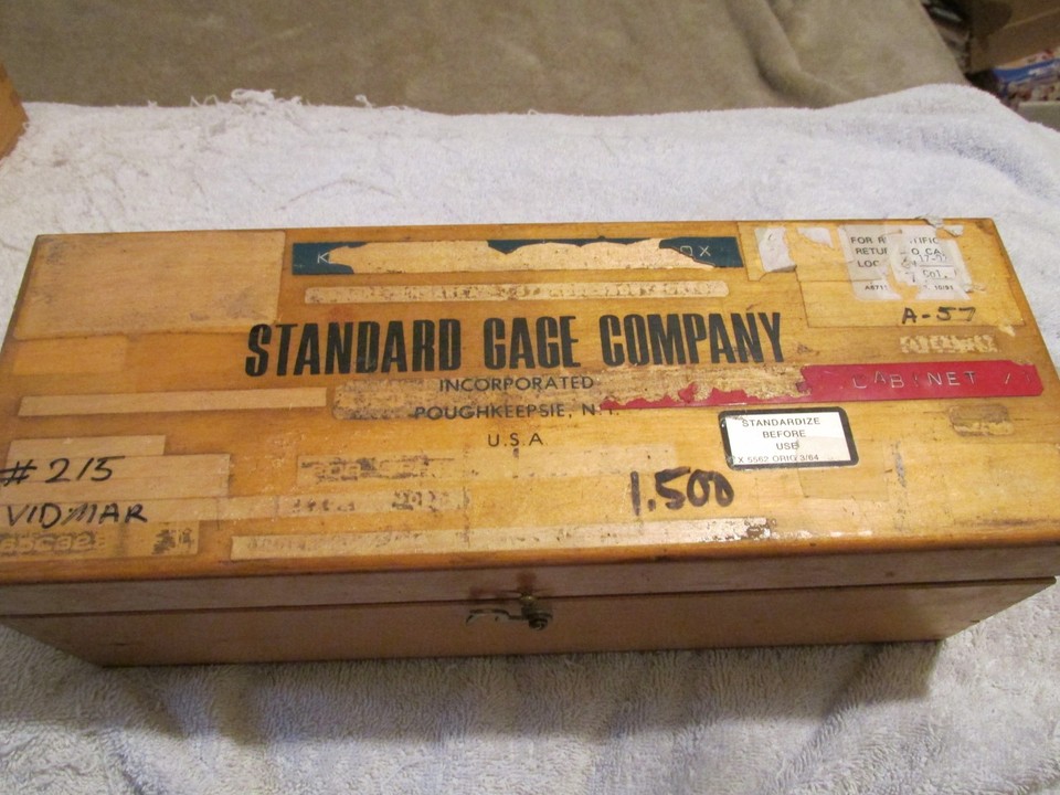 STANDARD GAGE CO DIAL BORE GAGE D1-20241-B Dial INDICATOR w/ wooden ...