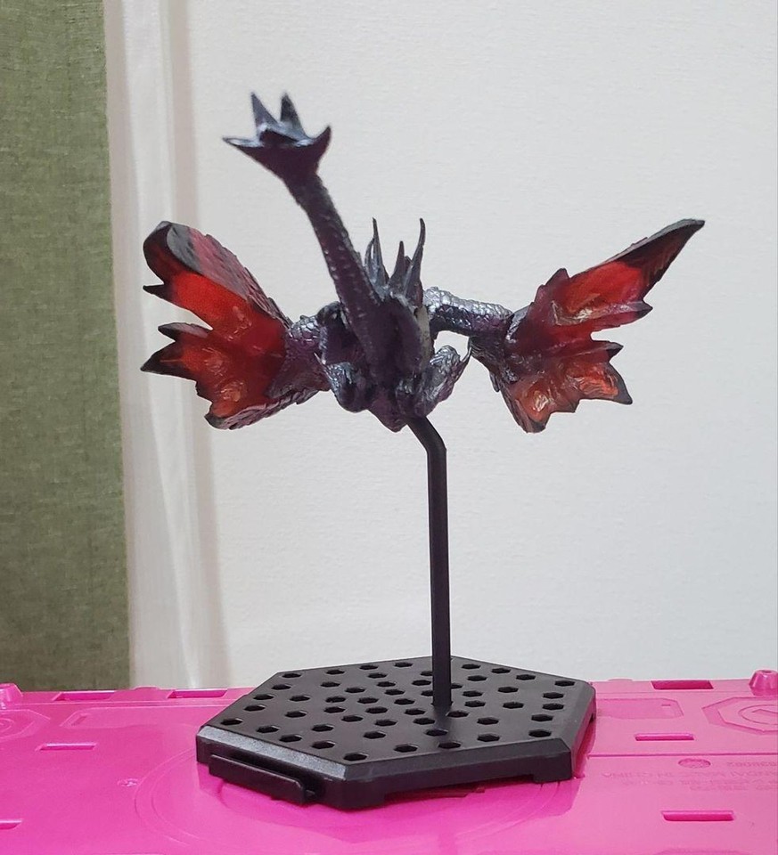 Monster Hunter Figure Shrill Crimson Valfalk Standard Model | eBay