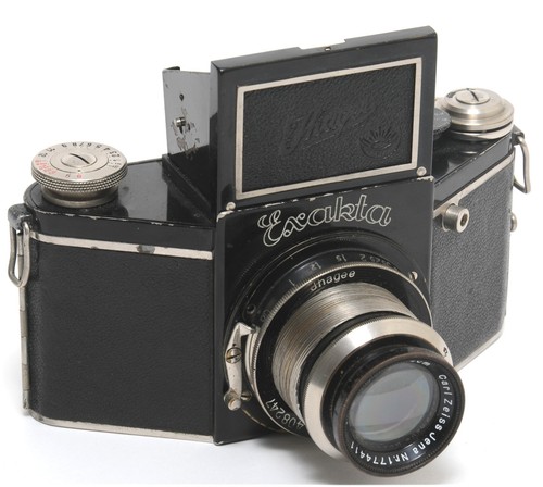 Ihagee Exakta B Type 2.2 Black Moon Sun Logo camera w. Zeiss Tessar 2.8 ...