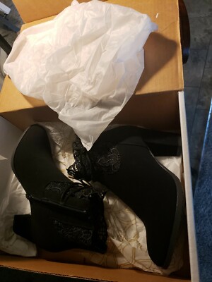 New In Box Women's Lace Venus Short boot 9 | eBay