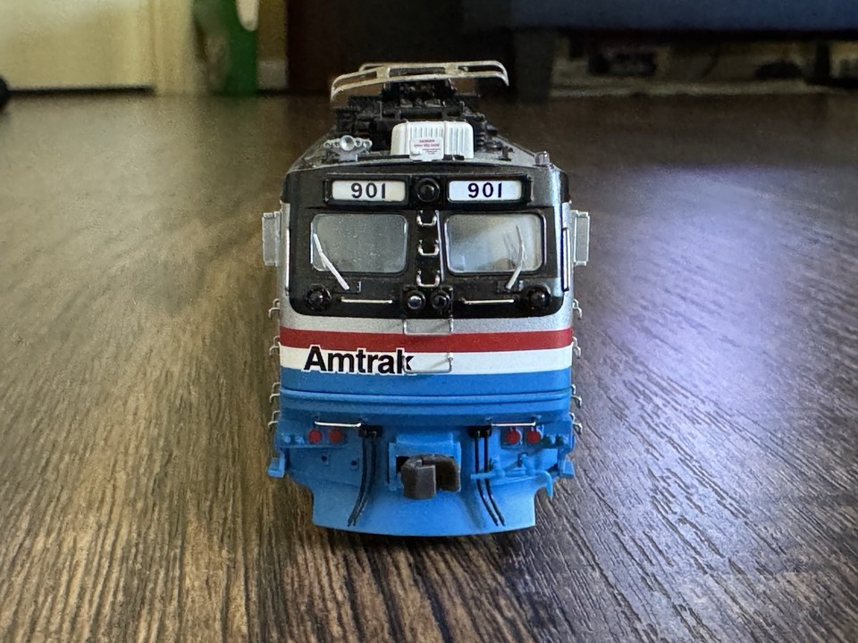 Atlas HO Scale Amtrak AEM-7 901 Phase III DCC Ready with 8 Pin Plug | eBay
