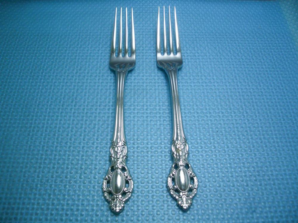 Gorham MEMENTO Set of 2 Dinner Forks 8 1/8" Stainless 18/8 Flatware ...